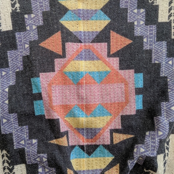 American Rag | Tops | American Rag Cie Geometriccrochet Flowy Crop ...